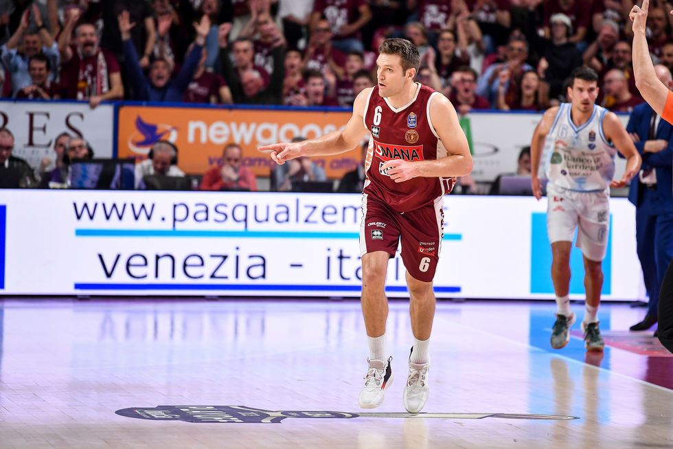 Michael Bramos e il ritiro dal basket professionistico: “Non volevo ...