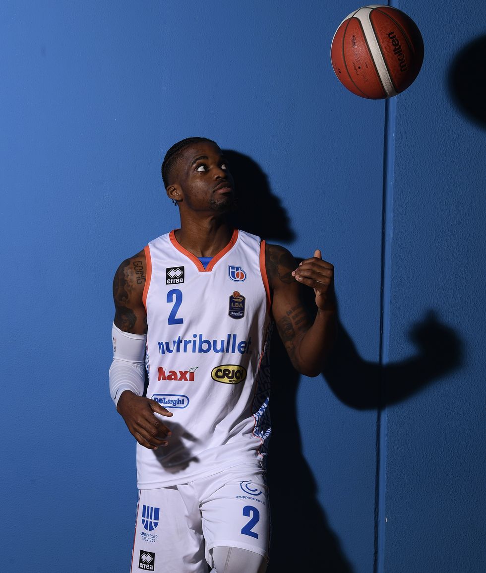 5 domande a ... Ike Iroegbu: “La partita con Tortona è stata pazzesca ...